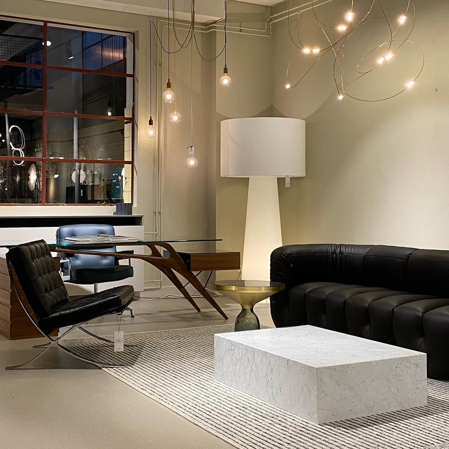 Big Shadow Floor Light — Mooiehome