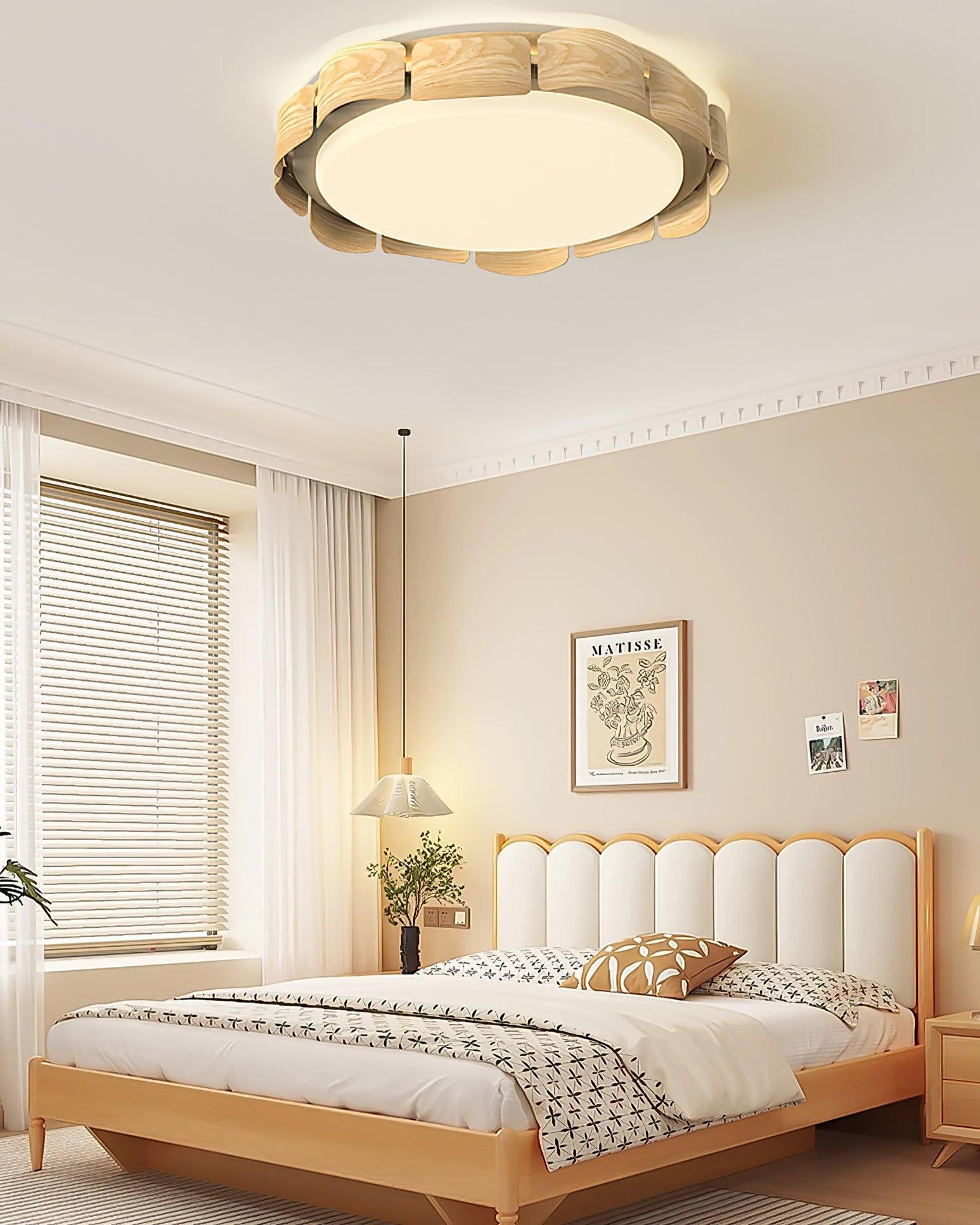 Cascadia Flare Ceiling Light — Mooiehome