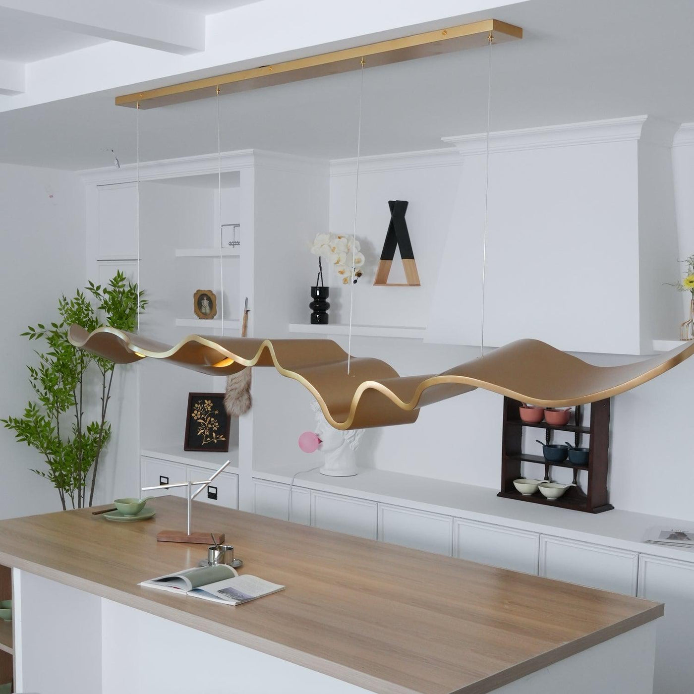 Gold Ribbon Chandelier — Mooiehome