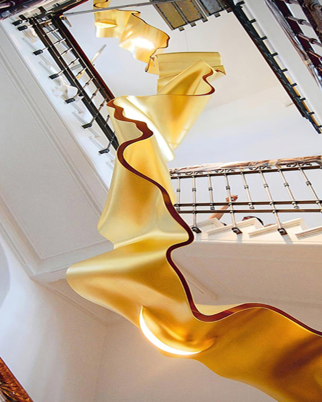 Gold Ribbon Chandelier — Mooiehome
