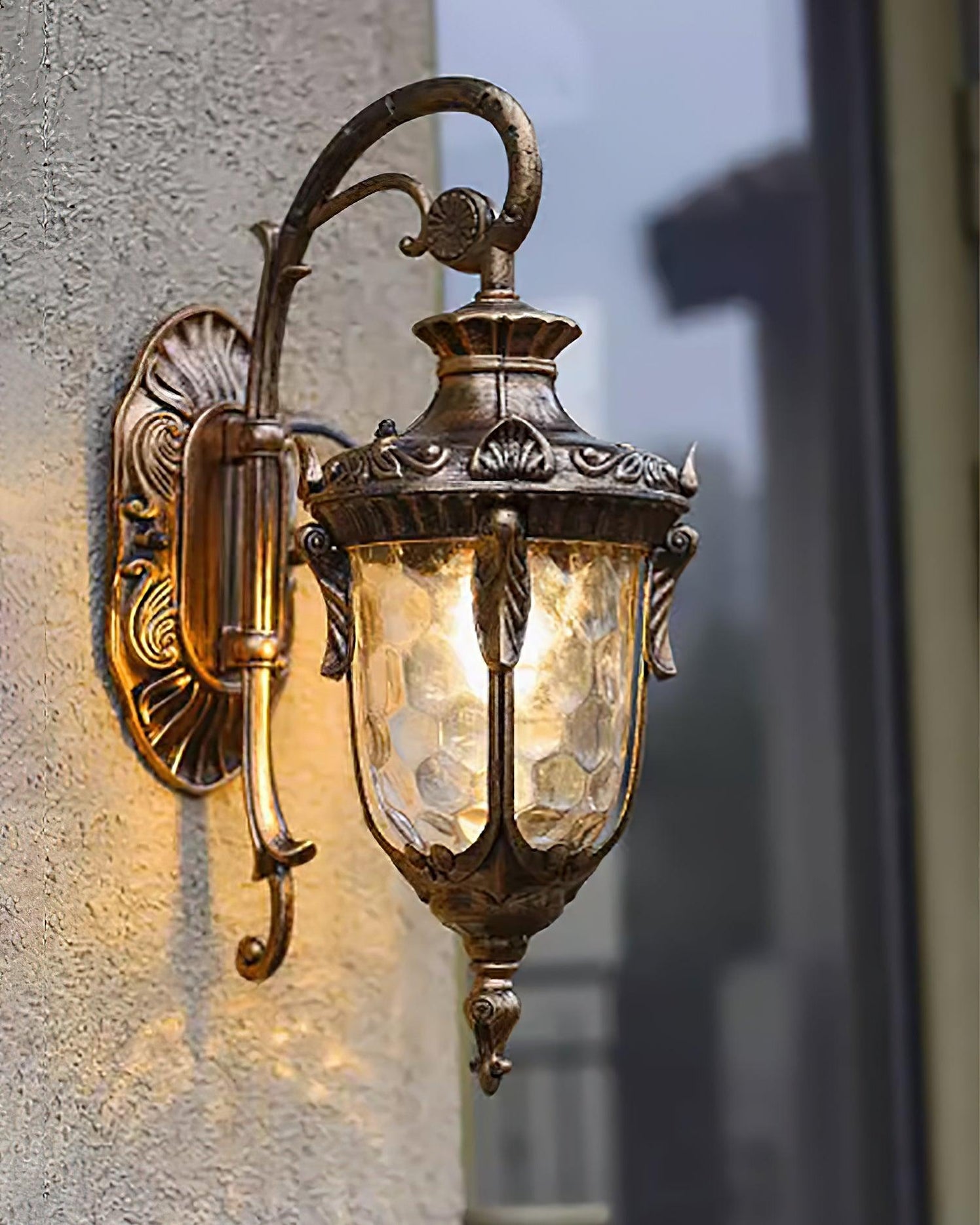 Heritage Outdoor Wall Lamp — Mooiehome