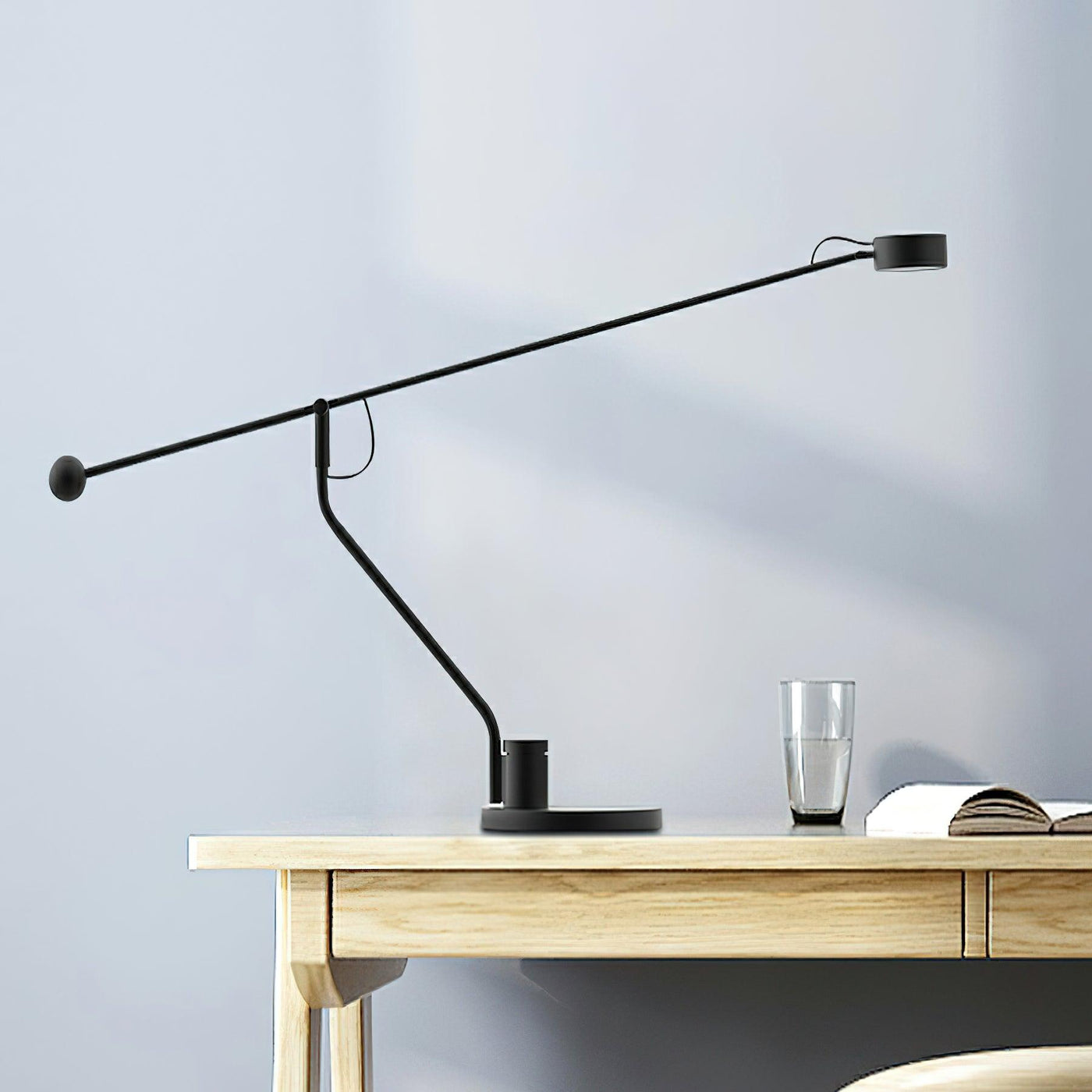 Shadow Pole Table Lamp 42.1" — Mooiehome