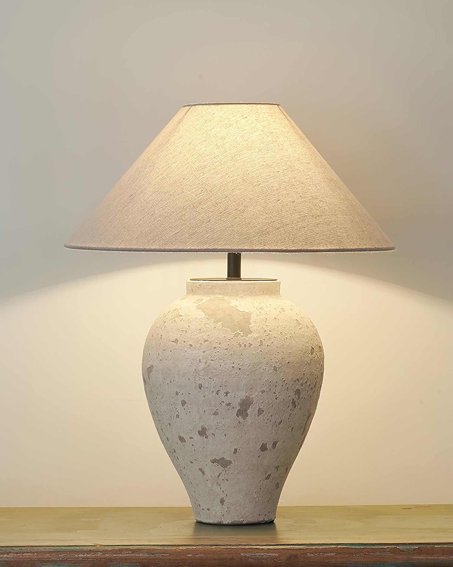 Tuscan Stone Table Lamp 17.7" — Mooiehome